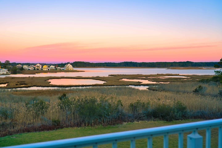 Waterfront Haven: Moments From The Beach! - Fenwick Island, DE