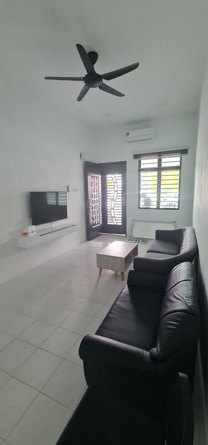 Mersing Little Homestay Ii 3 Bedrooms - Mersing