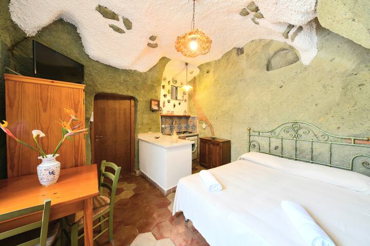 Cozy And Characteristic Studio Apartment. - Forio