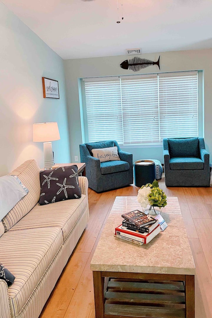 Completely Renovated Cape May Townhome - Cape May, NJ