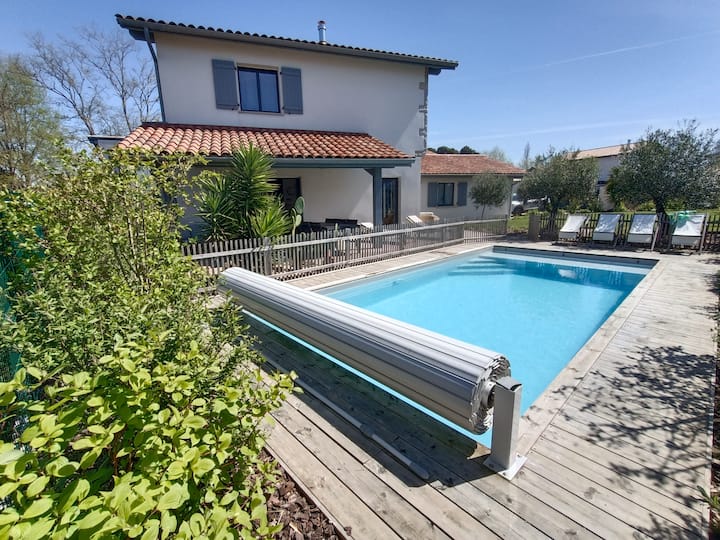 Villa Calme Avec Piscine à 5 Minutes De Biarritz - Espelette