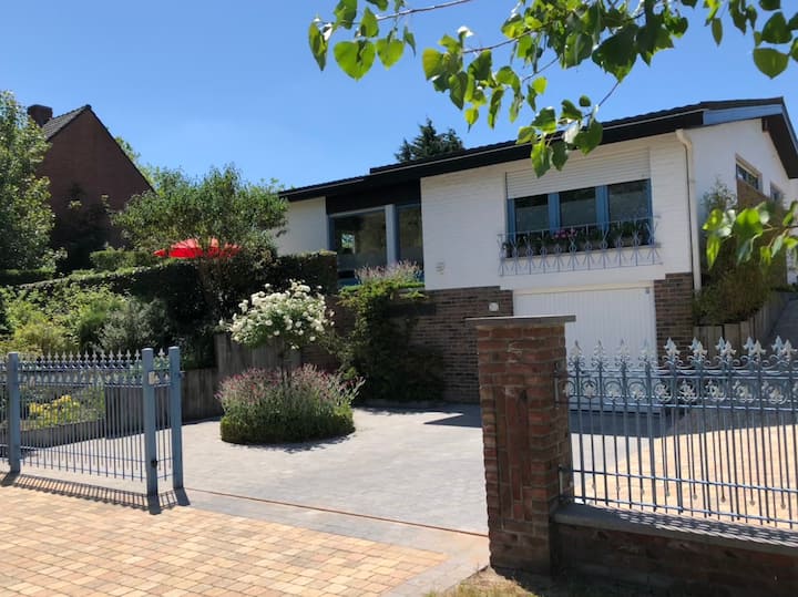 Ruime En Zonnige Vakantievilla - Koksijde