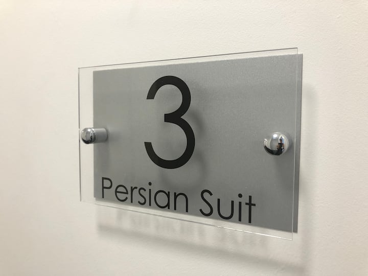 Persian Suite Winter Gardens 2bed Apartment - Blackpool