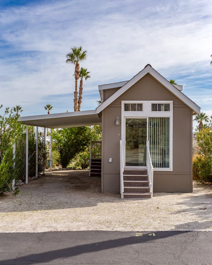Desert Primrose A Tiny Home Getaway - Borrego Springs, CA