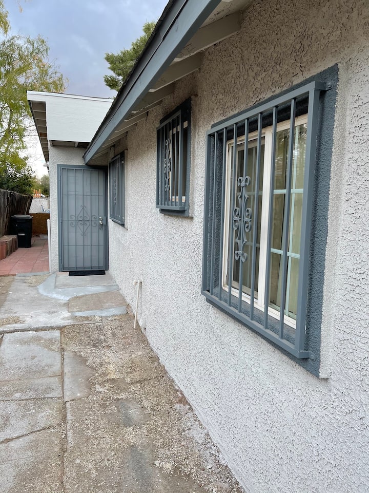 Studio Apartment 5 Min From Strip - Las Vegas, NV