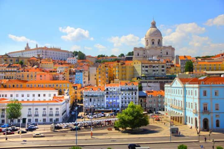 Casa Santa Apolónia, São Vicente. - Lisbon Portela Airport (LIS)