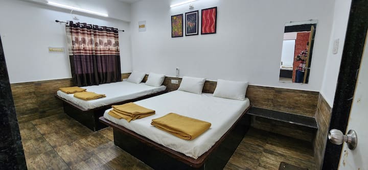 11gotawala Villa- Private Pool - Bar -Hall - Daman