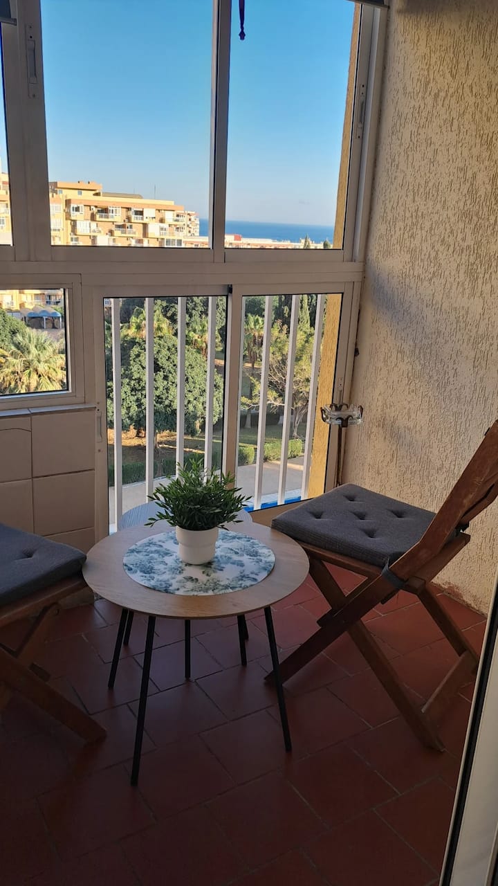 Se Alquila Precioso Estudio. - Benalmádena