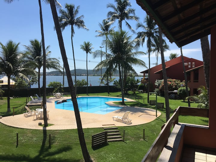 Casa Com 3 Quartos. Conforto, Lazer E Segurança. - Cabo Frio