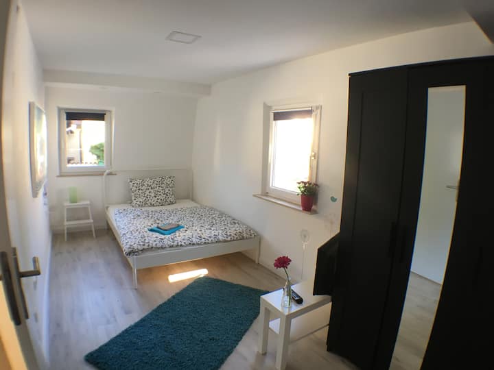 Gästezimmer In Charmantem Haus In Nürnberg - Fürth - Herzogenaurach