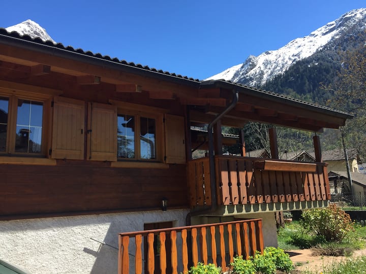 Accogliente Chalet A Olivone - Olivone