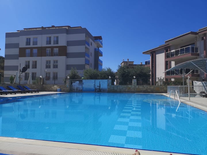 Spacious 4 Bedroom Apartment With Stunning Views - Kuşadası
