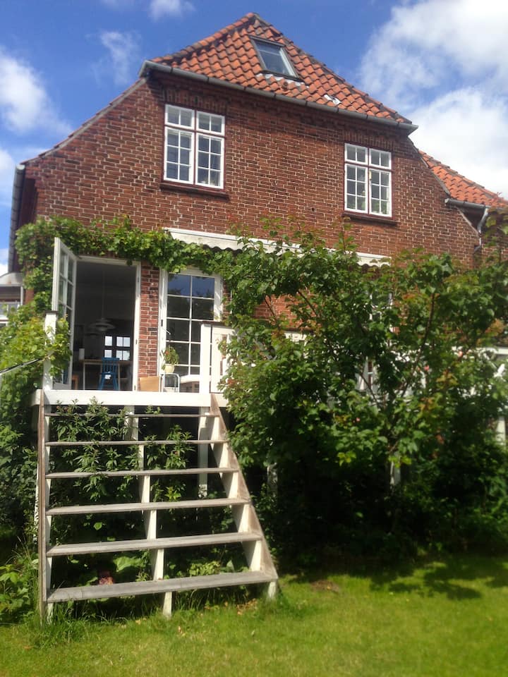 Cozy Villa In Wonderful Copenhagen - Kopenhag