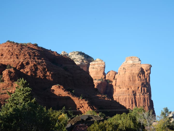 Walk Totrails. View, Jacuzzi;  Midcentury. Pet Ok - Sedona, AZ