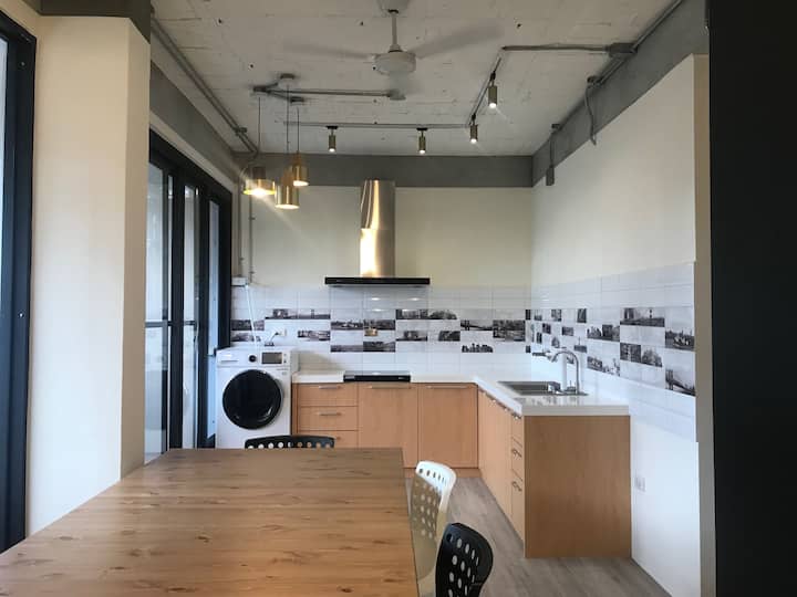 Monthly Rent Single Suite With Cozy Apt Mrt R9(e) - 鳳山區