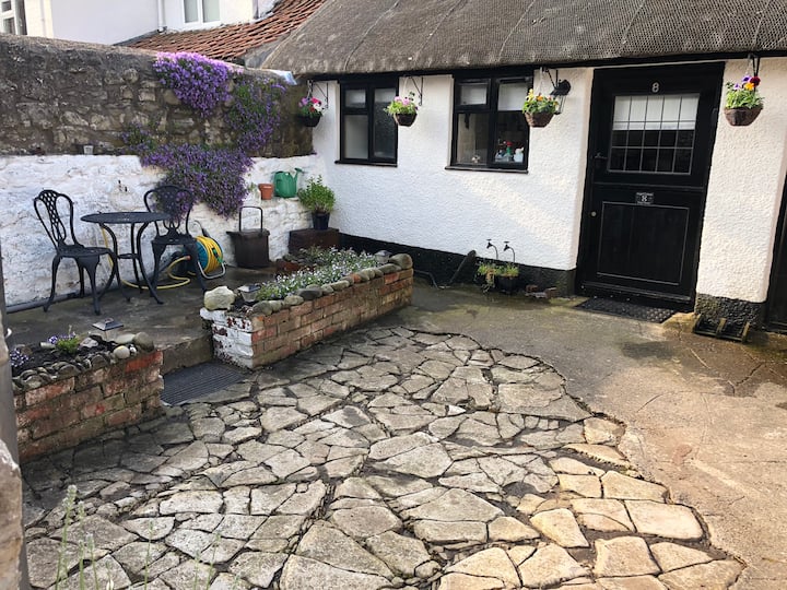 Angel Cottage, Stogursey, Somerset - Bridgwater