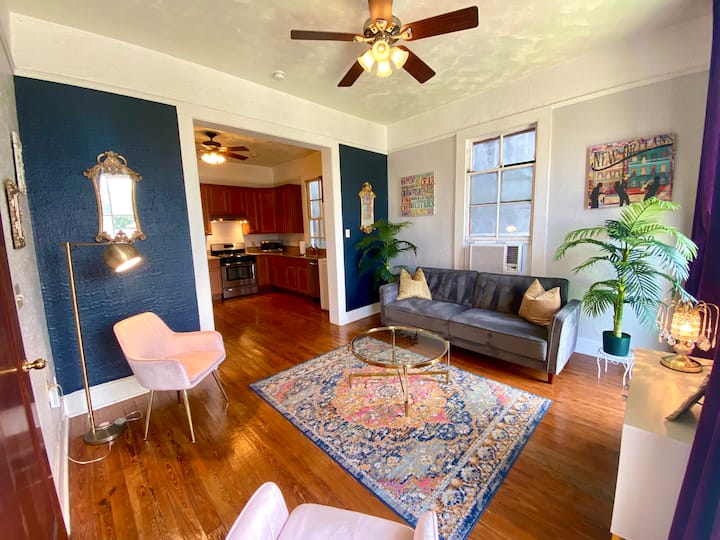 French Quarter Frenchmen Private Balcony Condo - New Orleans, LA