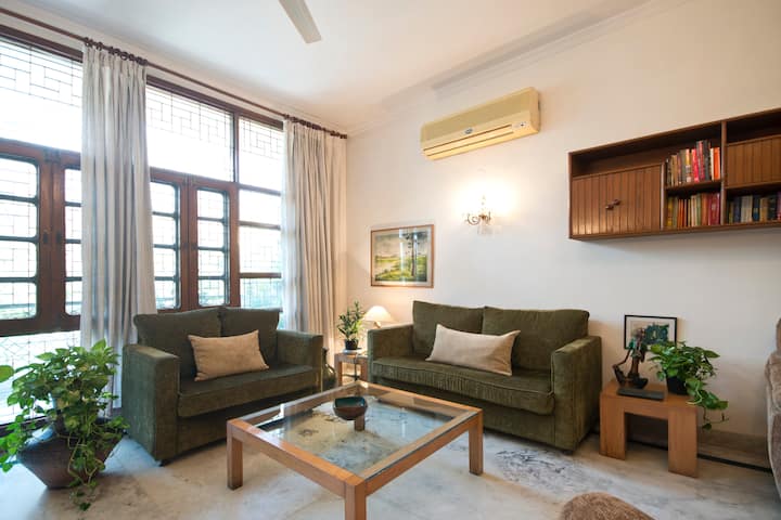 Bnb Chrysalis     -  The Right Choice ! - Delhi