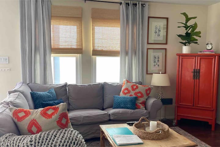 Hermosa Beach Getaway  5 Minutes From The Sand! - Manhattan Beach, CA