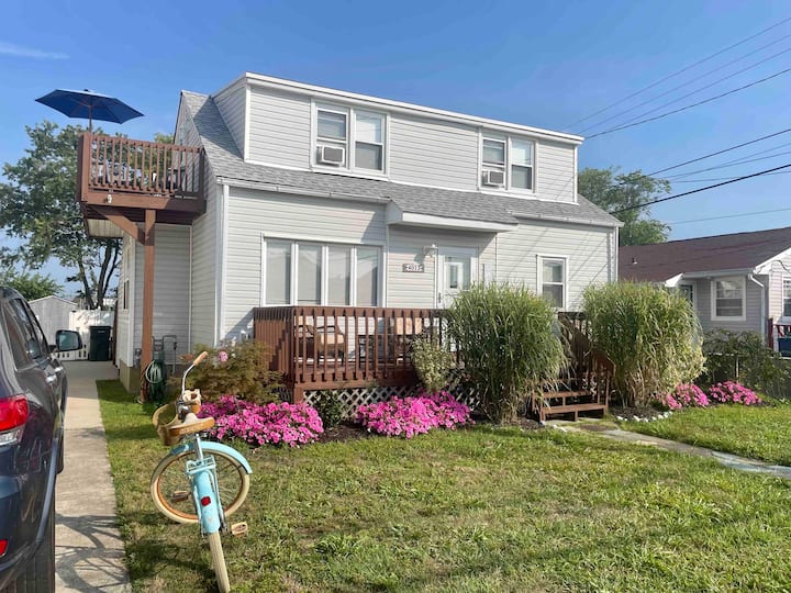 Lovely 1 Bedroom Upstairs + Queen Sofa In Lvrm - Brigantine, NJ