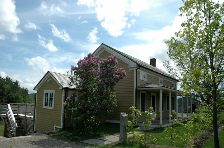 Fully Renovated Farm House On A 400+ Acre Farm - Nassau, NY