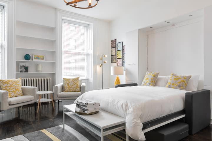 Luxurious Back Bay Studio - Boston, MA
