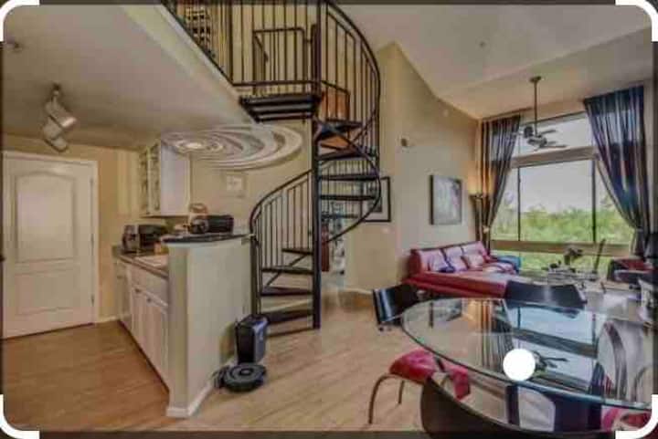 Sweet City Retreat-urban Loft - Biltmore Area - Phoenix