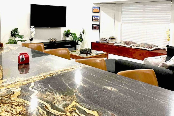 Beautiful And Open Style Home, W/ Modern Comforts! - Palm Bay