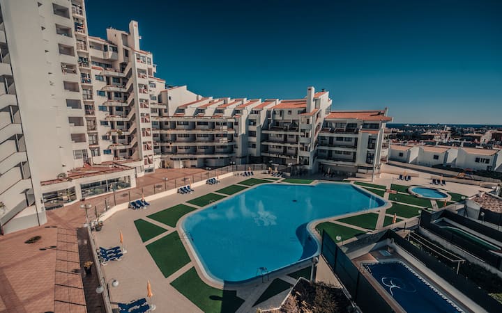 Relaxing Studio With Giant Pool Albufeira - Albufeira