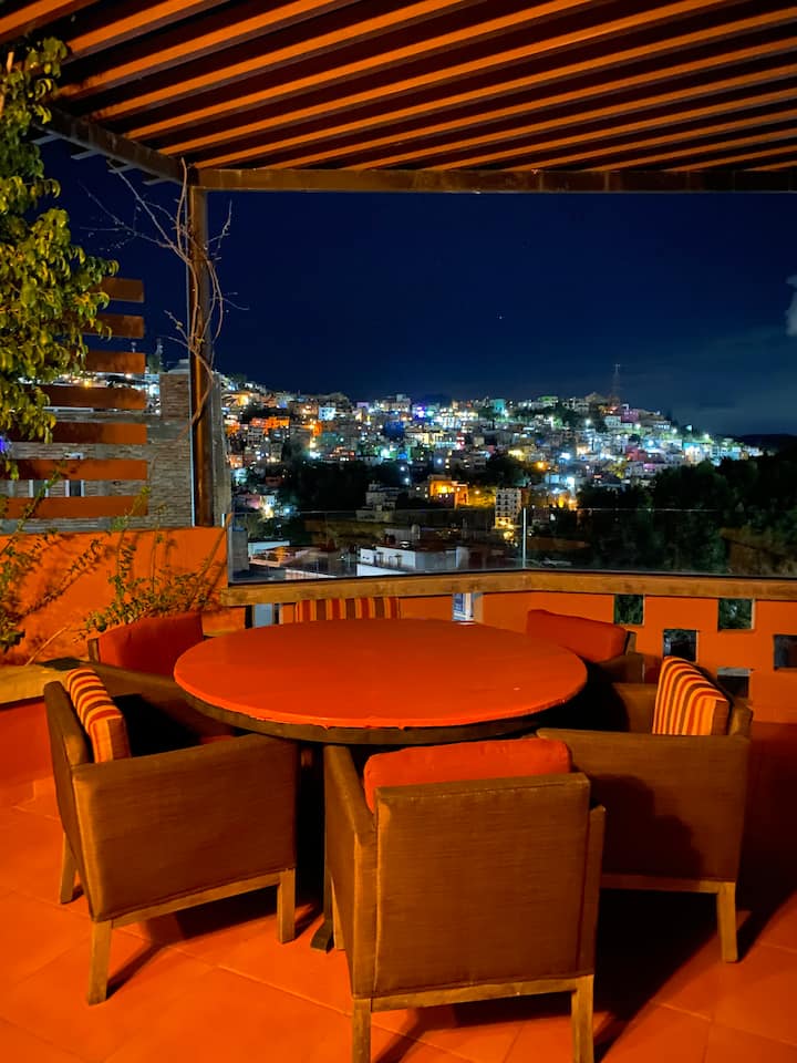 Family Getaway | Rooftop Terrace | Stunning Views - 과나후아토