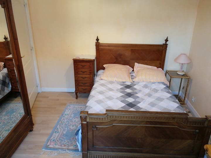 Chambre - Saint-Yrieix-la-Perche