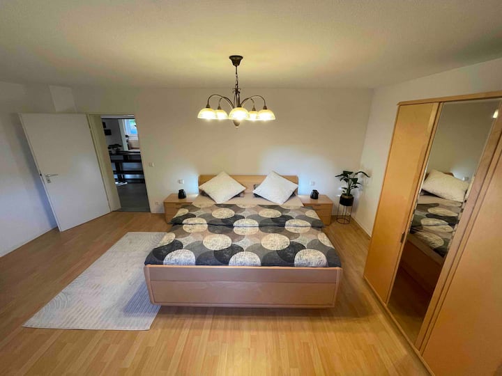 Zeitlose, Schöne Souterrain 3 Zimmer Wohnung - Baden-Baden