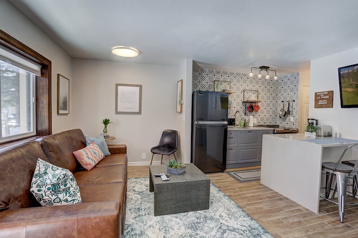 Modern Breckenridge Condo, Downtown Location! - Breckenridge, CO