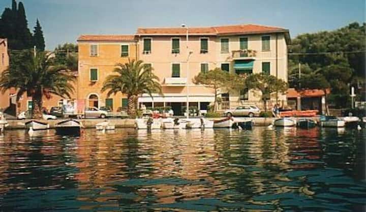 Albergo Nardini Room 3 [Cod.citr: 011022-alb-0004] - Porto Venere