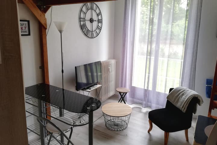 Studio à 5 Mins De L'hypercentre (Sdb Commune) - Compiègne