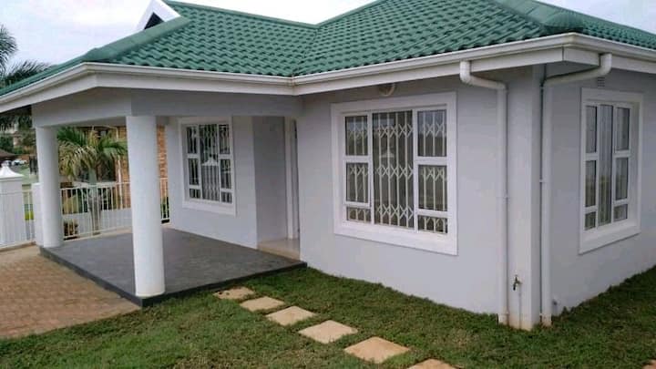Beautiful 3 Bedroom House At Very Prime Location - Umhlanga