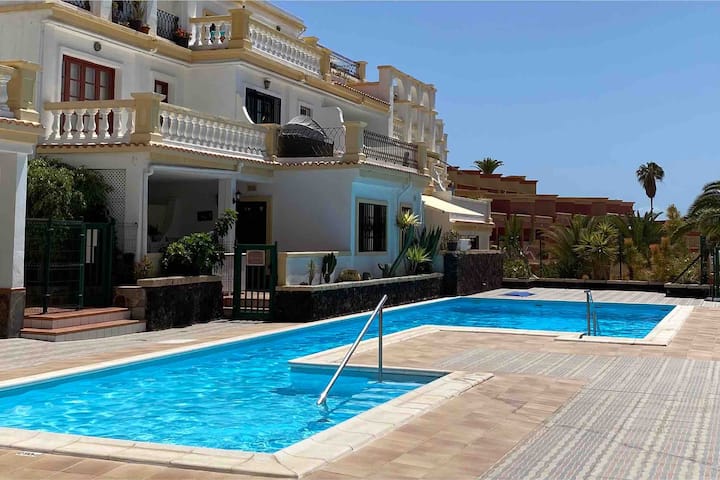 Cozy Apartment With Ocean And Swimming Pool View - Costa Adeje