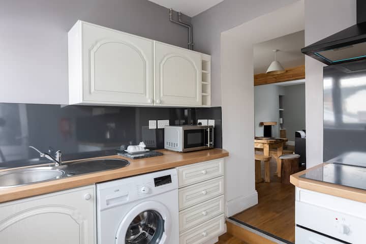 Old Miners Cottage, Abercanaid - South Wales