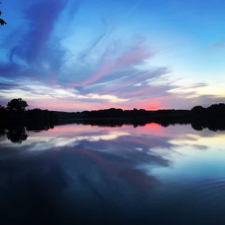 Farm With Private Lake - Nebraska
