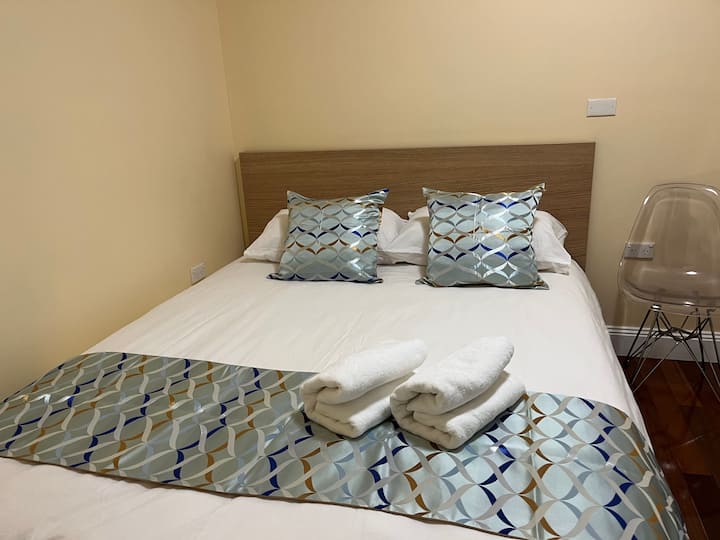 Lovely Studio &Updated Qbed. 2mins To Waterfront. - Willoughby