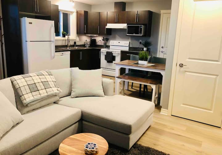 Olympic Views - Cozy Modern 2br Suite - Langford