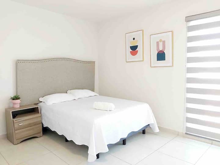 Condo / 2 Recamaras / A 5 Min Del Aeropuerto - Hermosillo