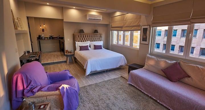 Lycabettus View Suite, Brand New, Central And Cosy - Atenas