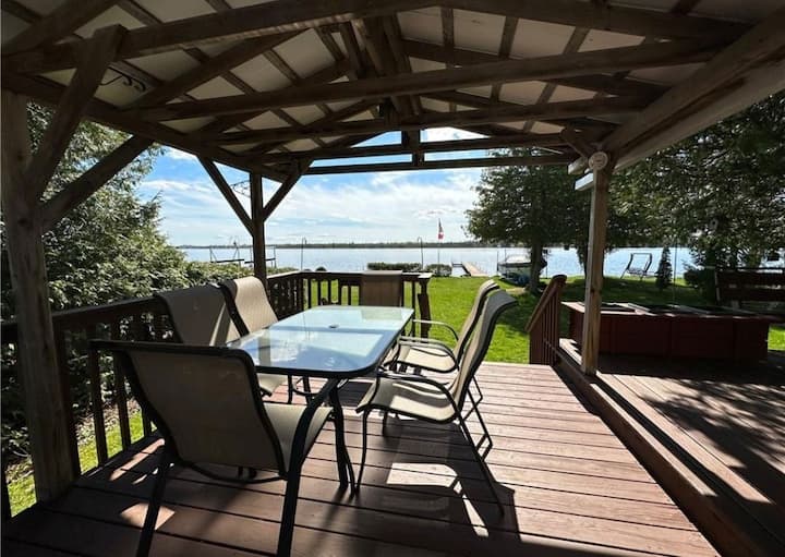 Sunset Haven In Fenelon, Weed-free Waterfront! - Fenelon Falls