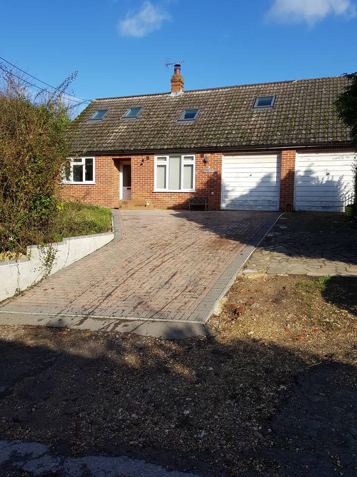 Family-friendly Bungalow Annex – Near Salisbury - Wiltshire