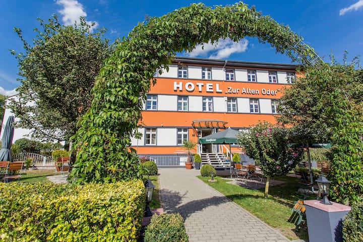 Hotel "Zur Alten Oder" - 法蘭克福