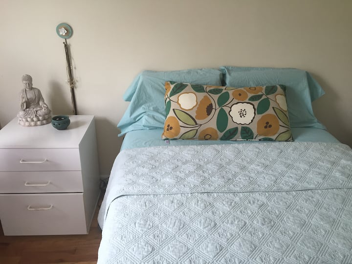 Cozy  2 Bedroom Apt In Manhattan - Englewood, NJ