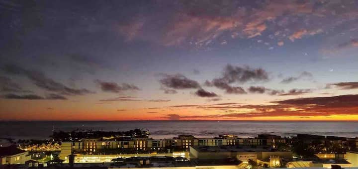 Oceanview Condo In Ala Moana - Honolulu, HI