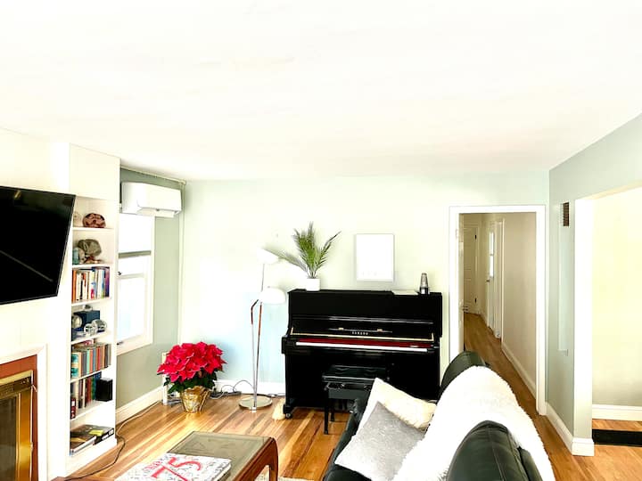 Spacious, Quiet, Renovated Home. Heart Of The Bay - Los Gatos, CA