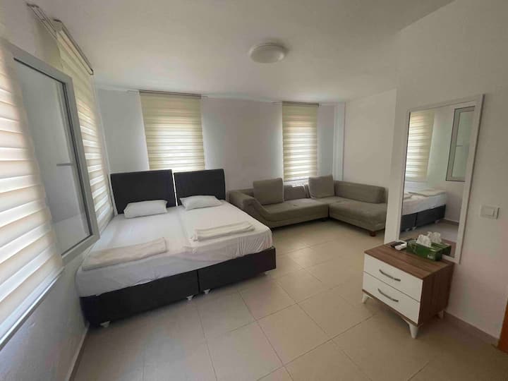 1+1 House At The Center - Torba